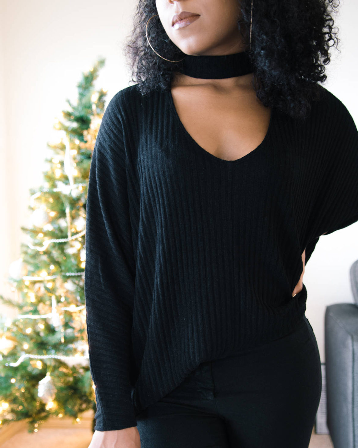 The Cozy Black Sweater | Lazy Winter Outfit - Venti Fashion