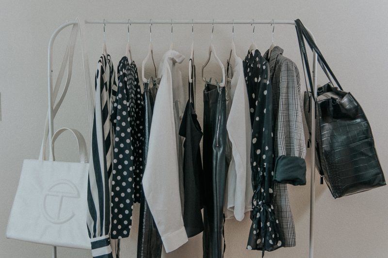 How to Style a Clothing Rack | Aesthetic Tips - Venti Fashion
