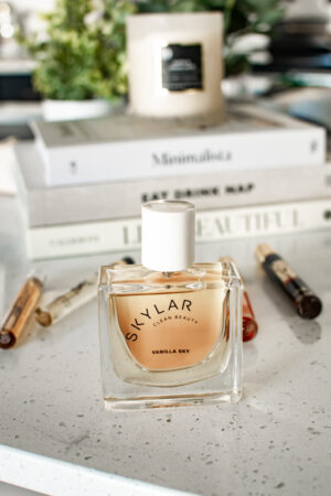 How to Layer Perfumes and Which Scents to Combine - Venti Fashion